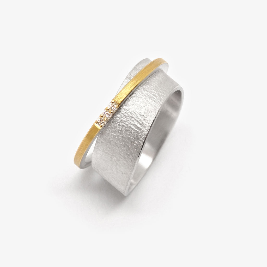 HULA RING + 3 DIAMONDS – ORRO